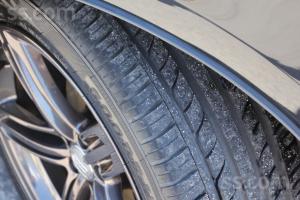Melns Audi Q5 2009 Tukums, ar dzinēja tilpumu 2.00 L un nobraukumu 193 tūkst. km par 9990 €, foto 18 vietnē AUTOMOTO.COM.LV