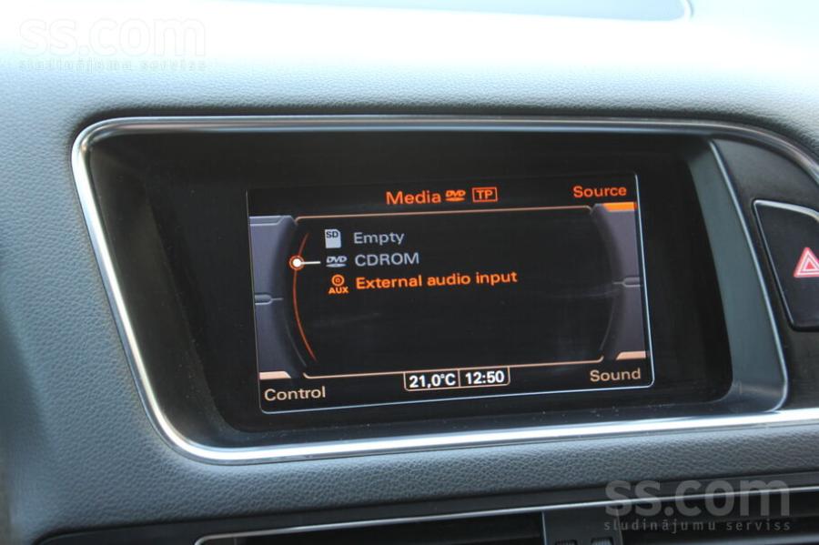 Melns Audi Q5 2009 Tukums, ar dzinēja tilpumu 2.00 L un nobraukumu 193 tūkst. km par 9990 €, foto 23 vietnē AUTOMOTO.COM.LV