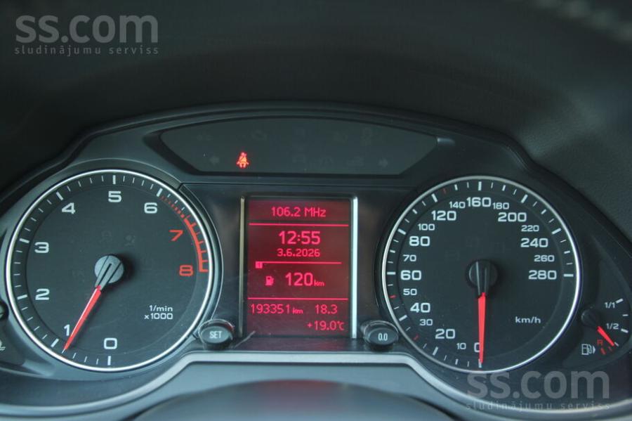 Melns Audi Q5 2009 Tukums, ar dzinēja tilpumu 2.00 L un nobraukumu 193 tūkst. km par 9990 €, foto 32 vietnē AUTOMOTO.COM.LV