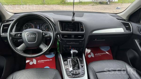 Black Audi Q5 2009 in Daugavpils, with an engine capacity of 2.00 L and mileage of 211 thousand km for 7750 €, photo 9 on AUTOMOTO.COM.LV