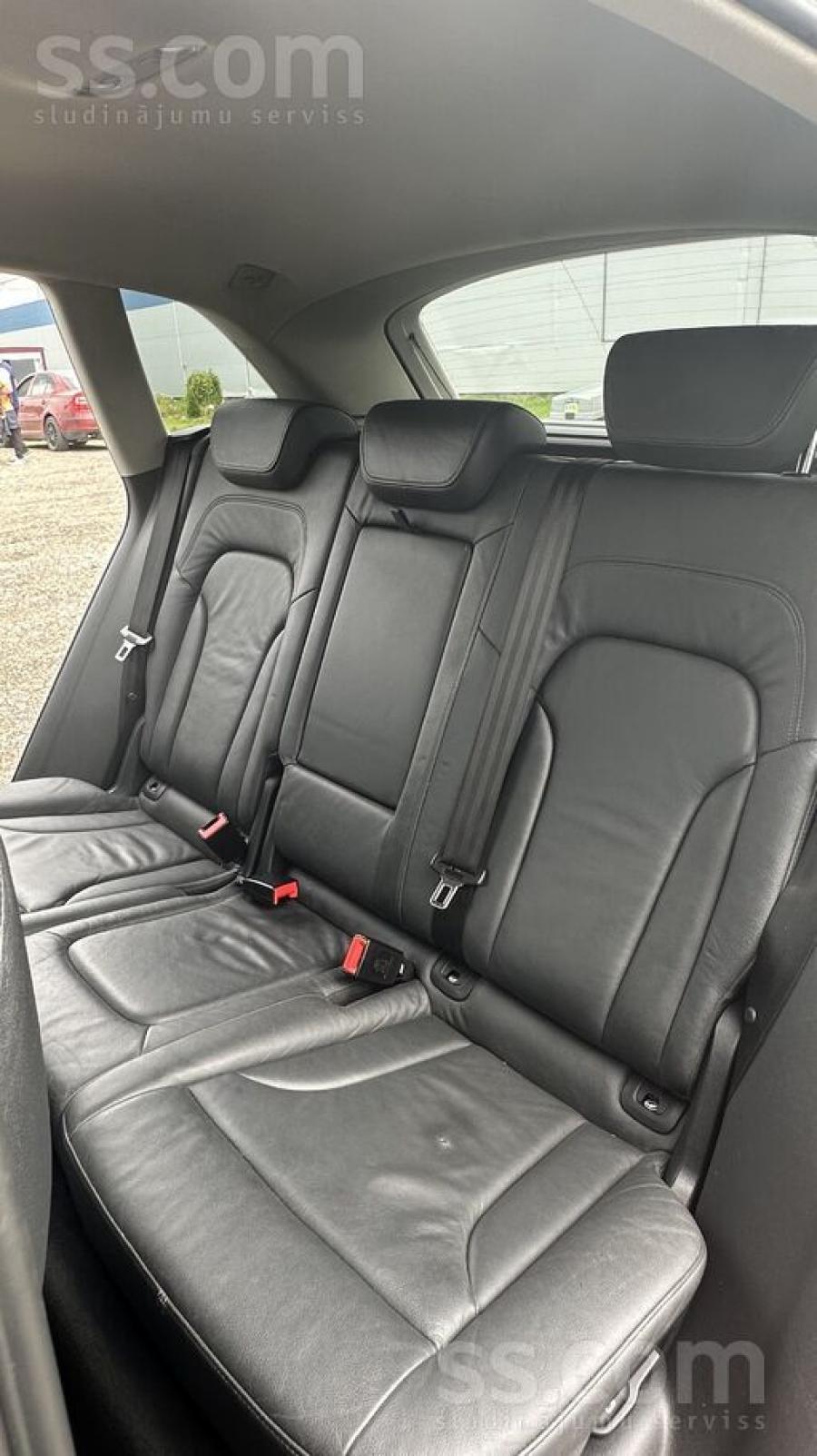 Black Audi Q5 2009 in Daugavpils, with an engine capacity of 2.00 L and mileage of 211 thousand km for 7750 €, photo 22 on AUTOMOTO.COM.LV