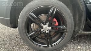 Black Audi Q5 2009 in Daugavpils, with an engine capacity of 2.00 L and mileage of 211 thousand km for 7750 €, photo 26 on AUTOMOTO.COM.LV