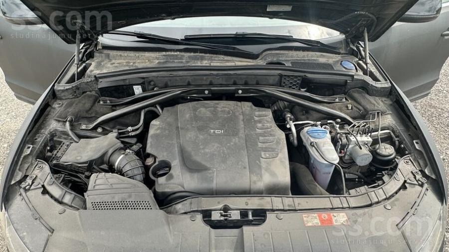 Black Audi Q5 2009 in Daugavpils, with an engine capacity of 2.00 L and mileage of 211 thousand km for 7750 €, photo 27 on AUTOMOTO.COM.LV