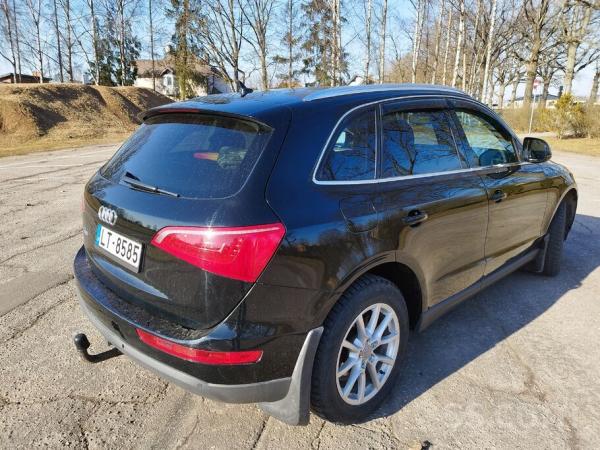 Melns Audi Q5 2009 Valmiera, ar dzinēja tilpumu 2.00 L un nobraukumu 255 tūkst. km par 9800 €, foto 7 vietnē AUTOMOTO.COM.LV