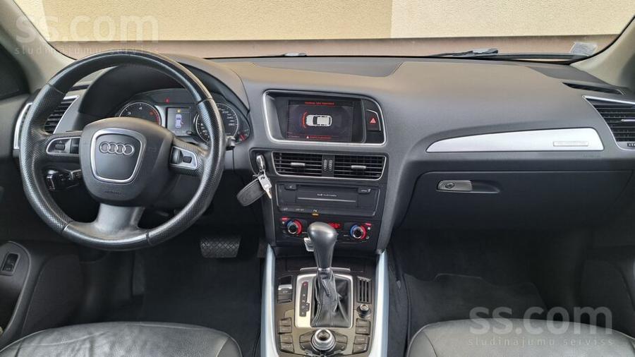 Black Audi Q5 2009 in Ogre, with an engine capacity of 2.00 L and mileage of 273 thousand km for 8950 €, photo 12 on AUTOMOTO.COM.LV