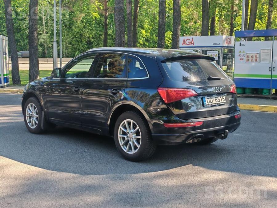 Melns Audi Q5 2009 Rīga, ar dzinēja tilpumu 2.00 L un nobraukumu 296 tūkst. km par 8990 €, foto 10 vietnē AUTOMOTO.COM.LV
