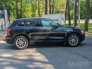 Melns Audi Q5 2009 Rīga, ar dzinēja tilpumu 2.00 L un nobraukumu 296 tūkst. km par 8990 €, foto 13 vietnē AUTOMOTO.COM.LV