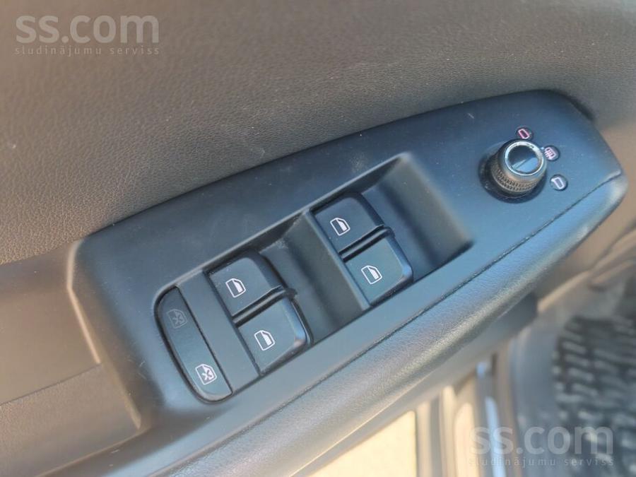 Melns Audi Q5 2009 Rīga, ar dzinēja tilpumu 2.00 L un nobraukumu 296 tūkst. km par 8990 €, foto 18 vietnē AUTOMOTO.COM.LV