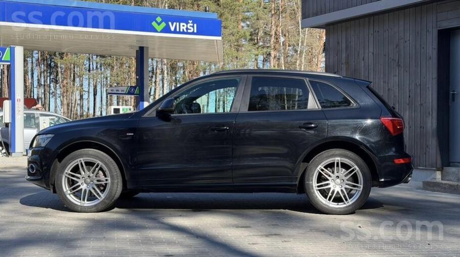 Black Audi Q5 2009 in Riga, with an engine capacity of 3.00 L and mileage of 295 thousand km for 10000 €, photo 3 on AUTOMOTO.COM.LV