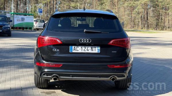 Melns Audi Q5 2009 Rīga, ar dzinēja tilpumu 3.00 L un nobraukumu 295 tūkst. km par 10000 €, foto 4 vietnē AUTOMOTO.COM.LV