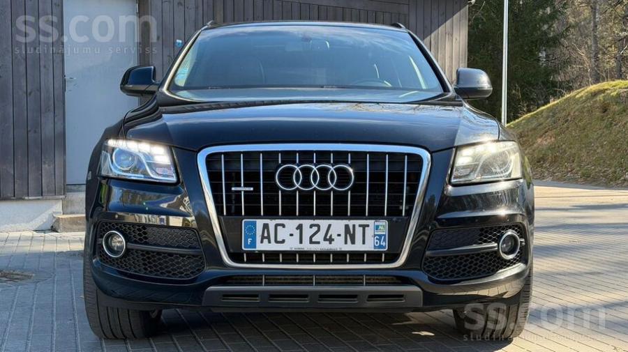 Black Audi Q5 2009 in Riga, with an engine capacity of 3.00 L and mileage of 295 thousand km for 10000 €, photo 10 on AUTOMOTO.COM.LV
