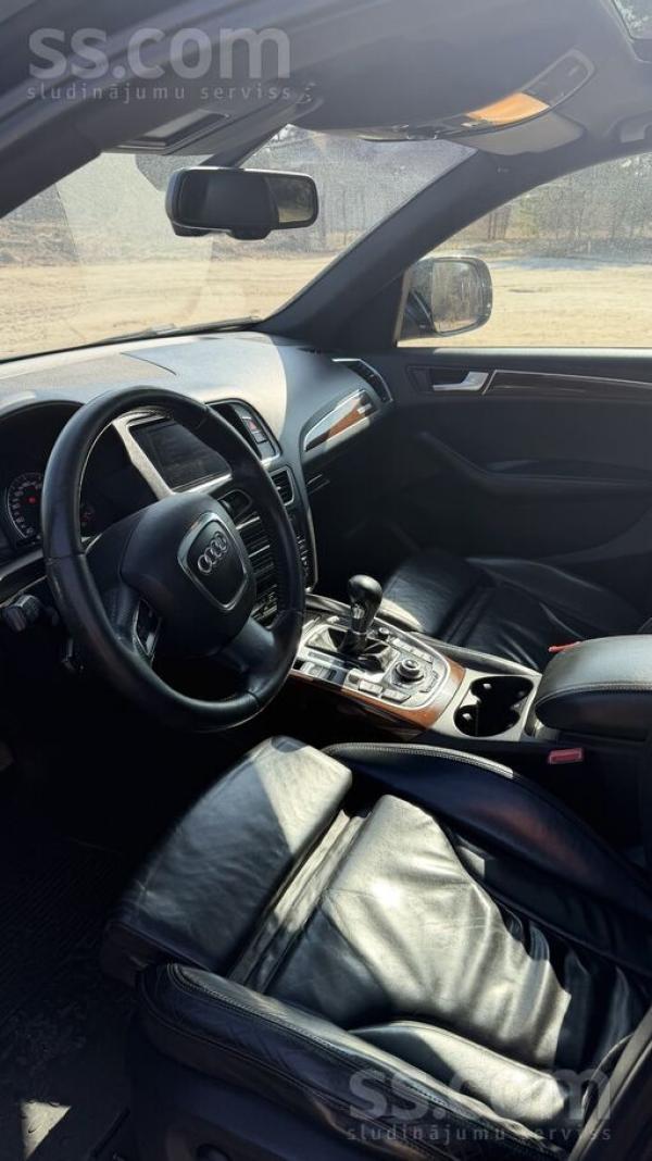 Black Audi Q5 2009 in Daugavpils, with an engine capacity of 3.00 L and mileage of 313 thousand km for 5950 €, photo 8 on AUTOMOTO.COM.LV