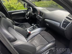Black Audi Q5 2009 in Riga, with an engine capacity of 2.00 L and mileage of 309 thousand km for 8900 €, photo 5 on AUTOMOTO.COM.LV