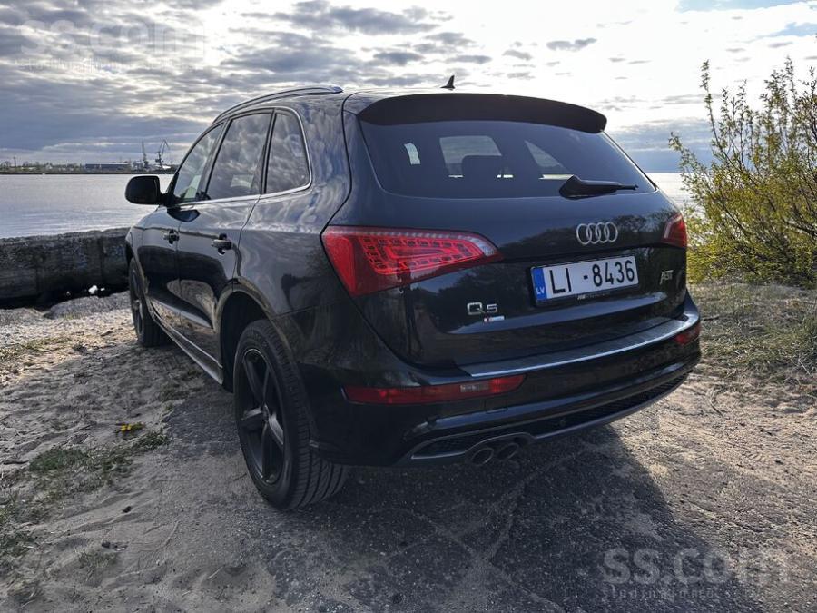 Black Audi Q5 2009 in Riga, with an engine capacity of 2.00 L and mileage of 309 thousand km for 8900 €, photo 9 on AUTOMOTO.COM.LV