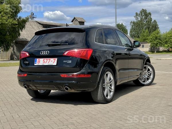 Melns Audi Q5 2009 Cēsis, ar dzinēja tilpumu 3.00 L un nobraukumu 287 tūkst. km par 7950 €, foto 4 vietnē AUTOMOTO.COM.LV