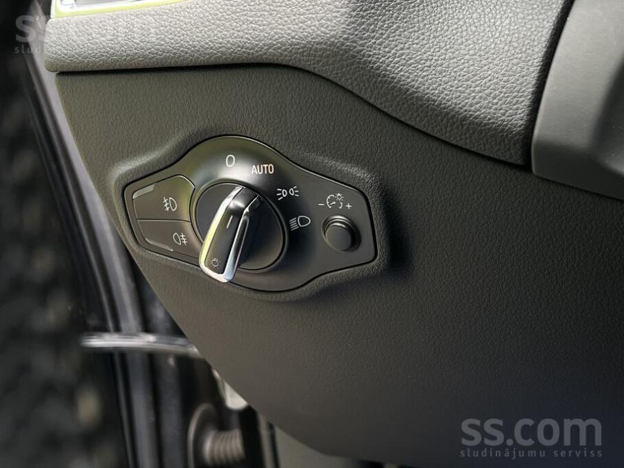 Melns Audi Q5 2009 Cēsis, ar dzinēja tilpumu 3.00 L un nobraukumu 287 tūkst. km par 7950 €, foto 14 vietnē AUTOMOTO.COM.LV