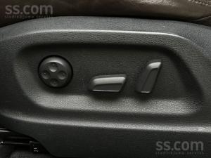 Melns Audi Q5 2009 Cēsis, ar dzinēja tilpumu 3.00 L un nobraukumu 287 tūkst. km par 7950 €, foto 27 vietnē AUTOMOTO.COM.LV