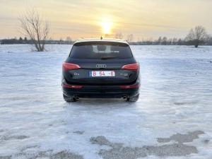 Black Audi Q5 2009 in Riga, with an engine capacity of 3.00 L and mileage of 275 thousand km for 6000 €, photo 3 on AUTOMOTO.COM.LV