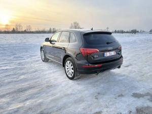 Black Audi Q5 2009 in Riga, with an engine capacity of 3.00 L and mileage of 275 thousand km for 6000 €, photo 4 on AUTOMOTO.COM.LV
