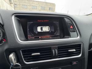 Black Audi Q5 2009 in Riga, with an engine capacity of 2.00 L and mileage of 221 thousand km for 8900 €, photo 16 on AUTOMOTO.COM.LV