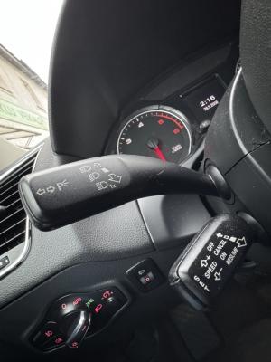 Black Audi Q5 2009 in Riga, with an engine capacity of 2.00 L and mileage of 221 thousand km for 8900 €, photo 18 on AUTOMOTO.COM.LV