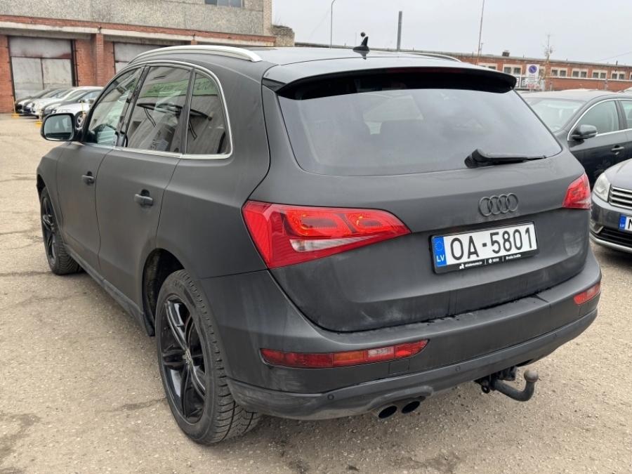 Black Audi Q5 2009 in Riga, with an engine capacity of 2.00 L and mileage of 221 thousand km for 8900 €, photo 24 on AUTOMOTO.COM.LV