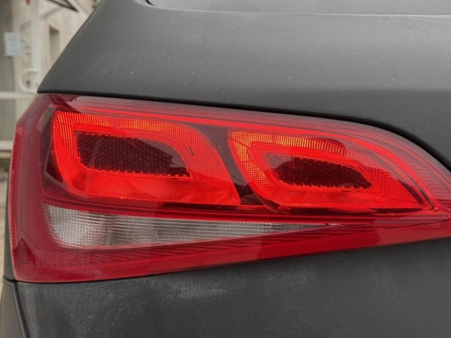 Black Audi Q5 2009 in Riga, with an engine capacity of 2.00 L and mileage of 221 thousand km for 8900 €, photo 27 on AUTOMOTO.COM.LV