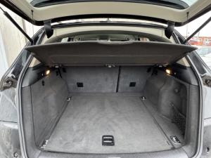 Black Audi Q5 2009 in Riga, with an engine capacity of 2.00 L and mileage of 221 thousand km for 8900 €, photo 29 on AUTOMOTO.COM.LV