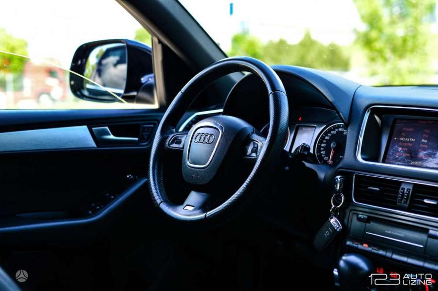 Black Audi Q5 2009 in Kretinga, with an engine capacity of 3.00 L and mileage of 234 thousand km for 9950 €, photo 11 on AUTOMOTO.COM.LV