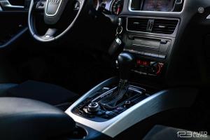 Black Audi Q5 2009 in Kretinga, with an engine capacity of 3.00 L and mileage of 234 thousand km for 9950 €, photo 12 on AUTOMOTO.COM.LV