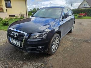 Black Audi Q5 2009 in Kupiskis, with an engine capacity of 2.00 L and mileage of 442 thousand km for 5500 €, photo  on AUTOMOTO.COM.LV