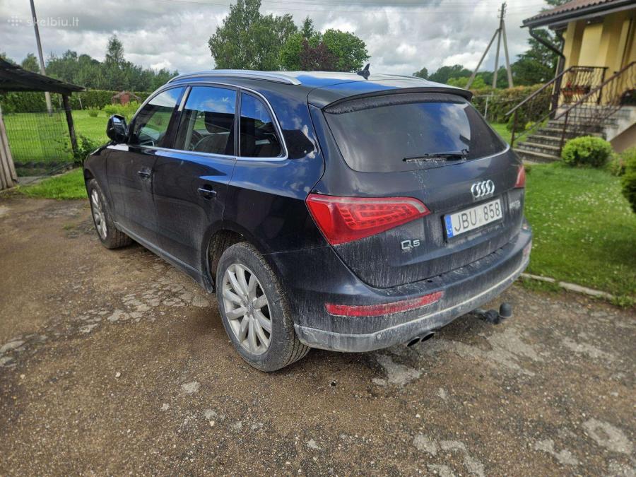 Black Audi Q5 2009 in Kupiskis, with an engine capacity of 2.00 L and mileage of 442 thousand km for 5500 €, photo 3 on AUTOMOTO.COM.LV