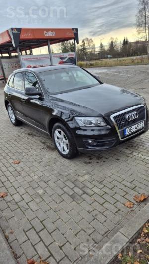 Black Audi Q5 2009 in Riga, with an engine capacity of 2.00 L and mileage of 260 thousand km for 9890 €, photo 3 on AUTOMOTO.COM.LV