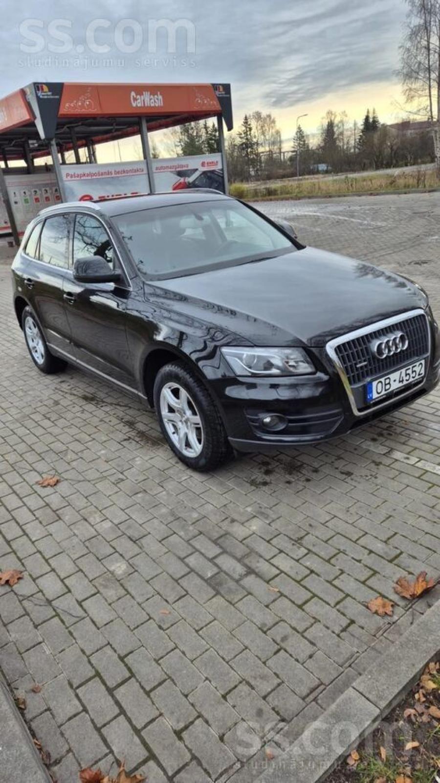 Black Audi Q5 2009 in Riga, with an engine capacity of 2.00 L and mileage of 260 thousand km for 9890 €, photo 3 on AUTOMOTO.COM.LV