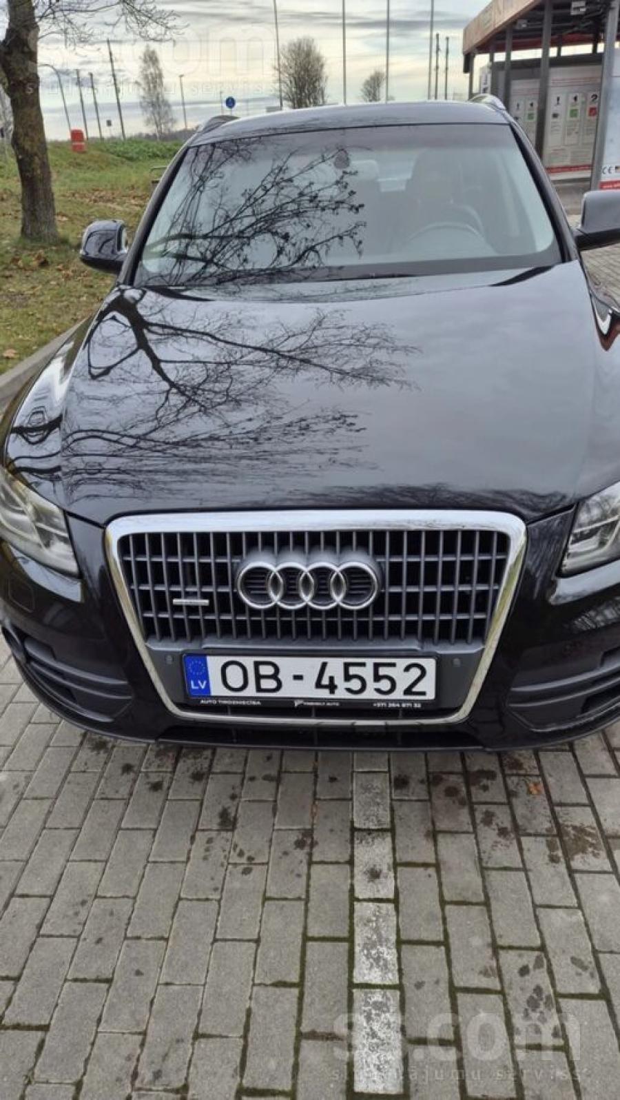 Black Audi Q5 2009 in Riga, with an engine capacity of 2.00 L and mileage of 260 thousand km for 9890 €, photo 4 on AUTOMOTO.COM.LV