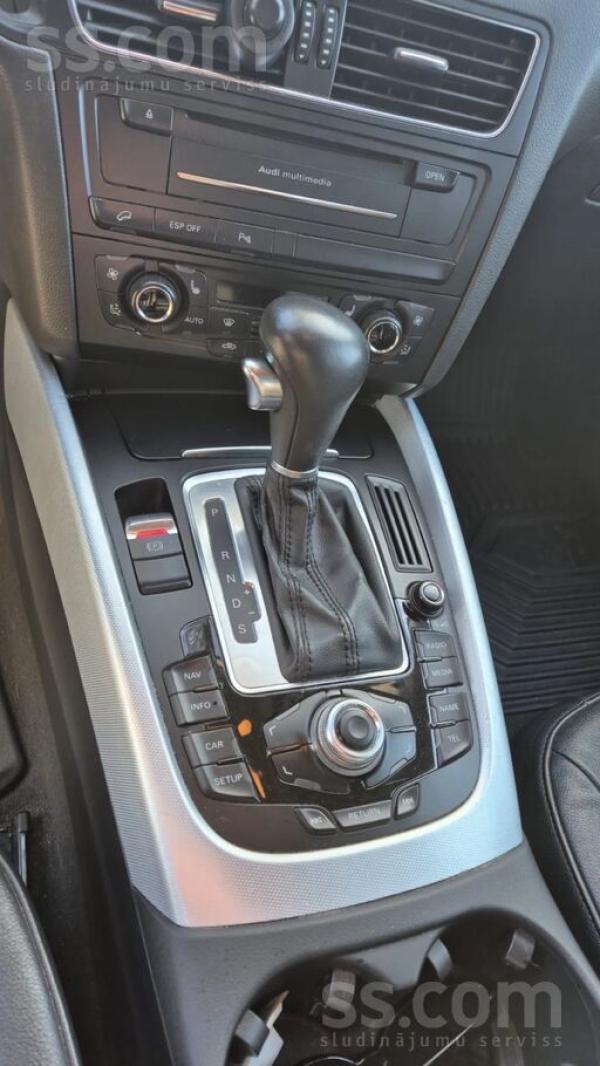 Melns Audi Q5 2009 Rīga, ar dzinēja tilpumu 2.00 L un nobraukumu 260 tūkst. km par 9890 €, foto 8 vietnē AUTOMOTO.COM.LV