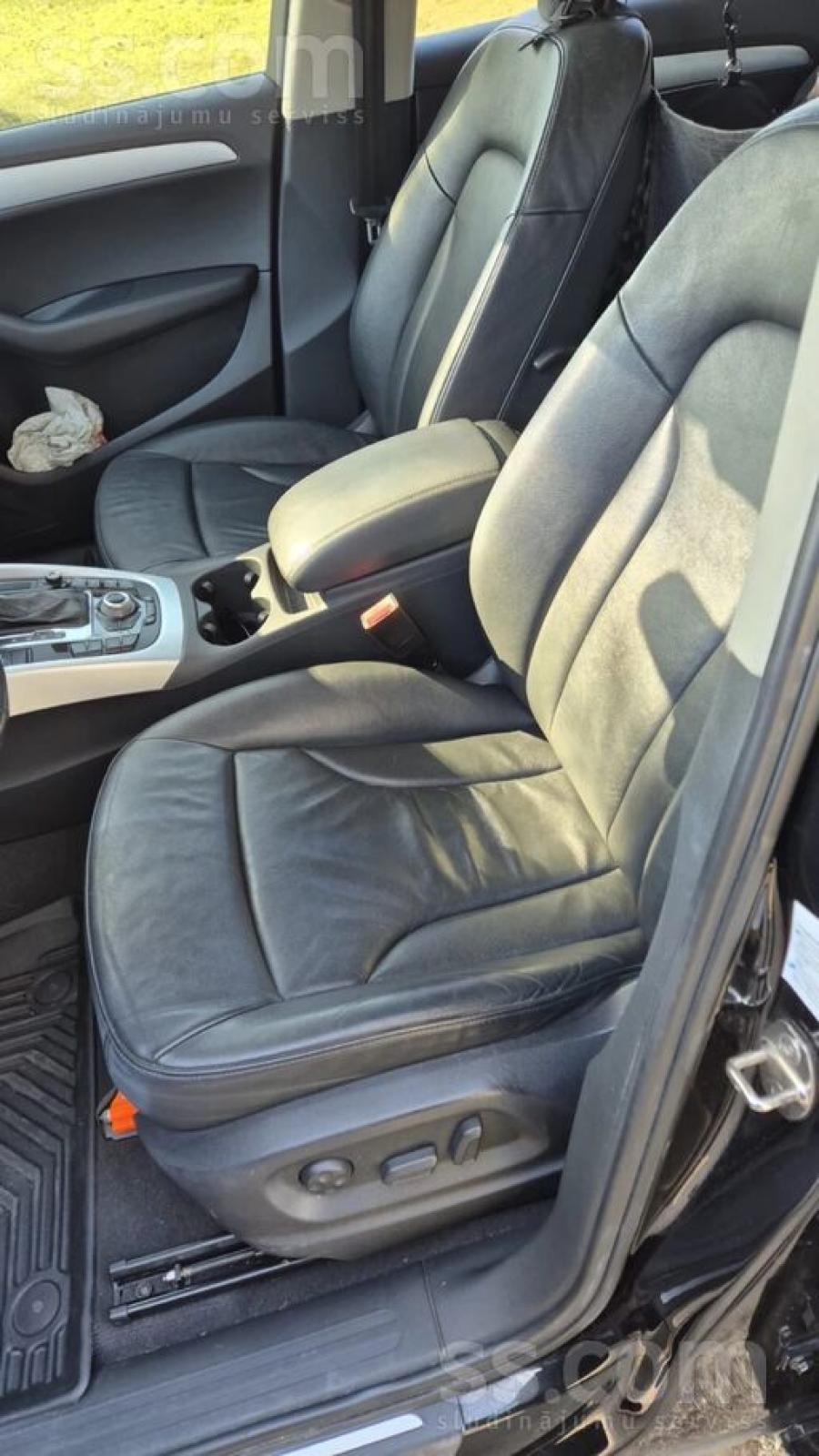 Black Audi Q5 2009 in Riga, with an engine capacity of 2.00 L and mileage of 260 thousand km for 9890 €, photo 12 on AUTOMOTO.COM.LV