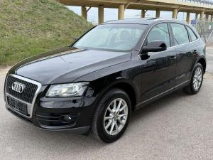 Black Audi Q5 2009 in Marijampole, with an engine capacity of 1.97 L and mileage of 293 thousand km for 8000 €, photo  on AUTOMOTO.COM.LV