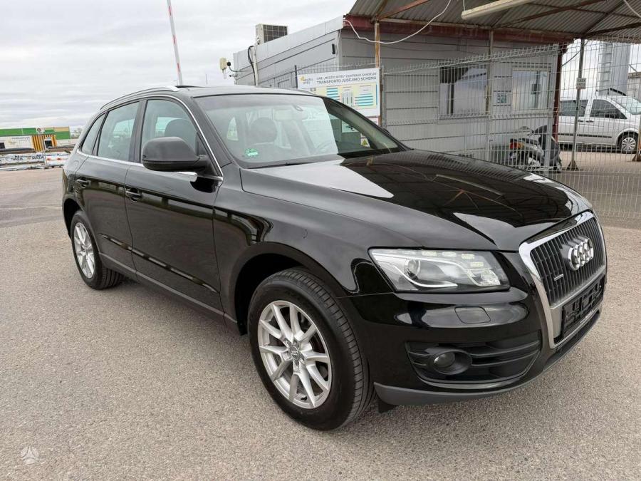 Black Audi Q5 2009 in Marijampole, with an engine capacity of 1.97 L and mileage of 293 thousand km for 8000 €, photo 6 on AUTOMOTO.COM.LV