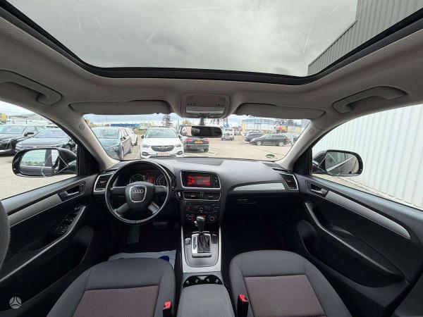 Melns Audi Q5 2009 Marijampole, ar dzinēja tilpumu 1.97 L un nobraukumu 293 tūkst. km par 8000 €, foto 9 vietnē AUTOMOTO.COM.LV