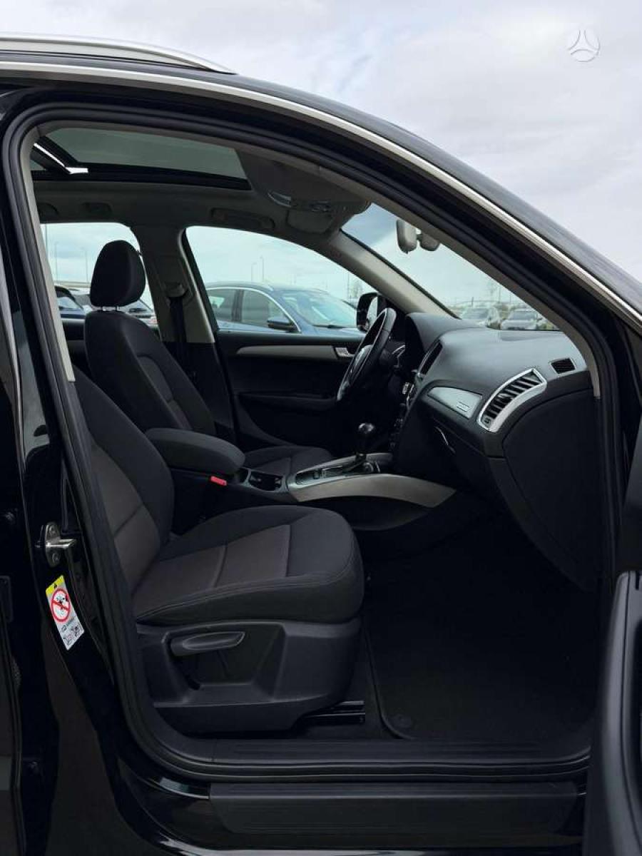 Black Audi Q5 2009 in Marijampole, with an engine capacity of 1.97 L and mileage of 293 thousand km for 8000 €, photo 11 on AUTOMOTO.COM.LV
