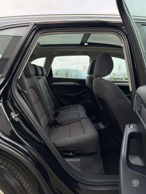 Black Audi Q5 2009 in Marijampole, with an engine capacity of 1.97 L and mileage of 293 thousand km for 8000 €, photo 12 on AUTOMOTO.COM.LV
