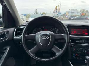 Black Audi Q5 2009 in Marijampole, with an engine capacity of 1.97 L and mileage of 293 thousand km for 8000 €, photo 15 on AUTOMOTO.COM.LV