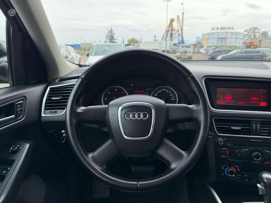 Black Audi Q5 2009 in Marijampole, with an engine capacity of 1.97 L and mileage of 293 thousand km for 8000 €, photo 15 on AUTOMOTO.COM.LV
