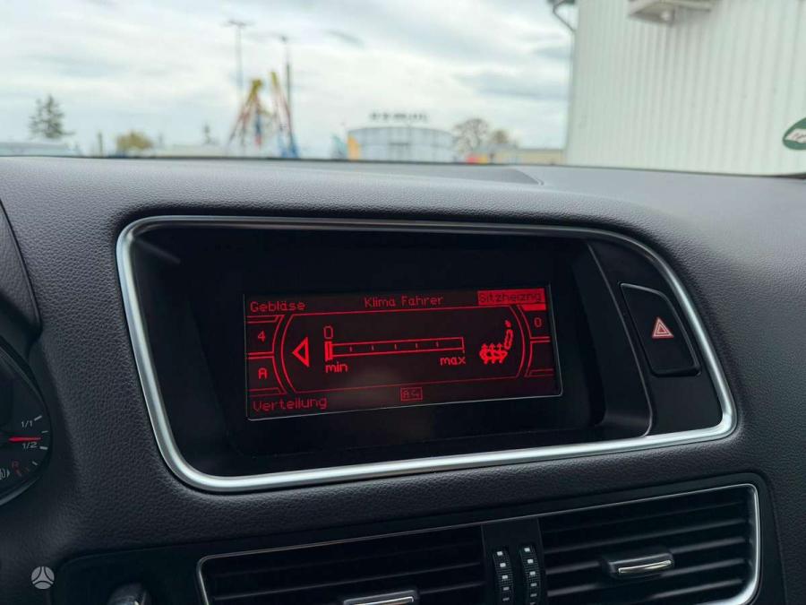 Black Audi Q5 2009 in Marijampole, with an engine capacity of 1.97 L and mileage of 293 thousand km for 8000 €, photo 26 on AUTOMOTO.COM.LV