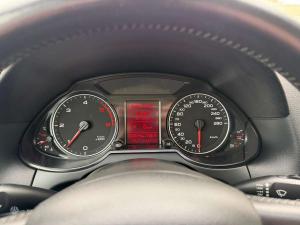 Black Audi Q5 2009 in Marijampole, with an engine capacity of 1.97 L and mileage of 293 thousand km for 8000 €, photo 27 on AUTOMOTO.COM.LV