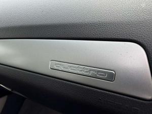 Black Audi Q5 2009 in Marijampole, with an engine capacity of 1.97 L and mileage of 293 thousand km for 8000 €, photo 33 on AUTOMOTO.COM.LV