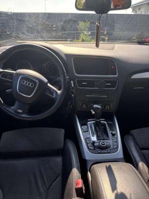 Melns Audi Q5 2009 Klaipėda, ar dzinēja tilpumu 1.97 L un nobraukumu 212 tūkst. km par 8000 €, foto 8 vietnē AUTOMOTO.COM.LV
