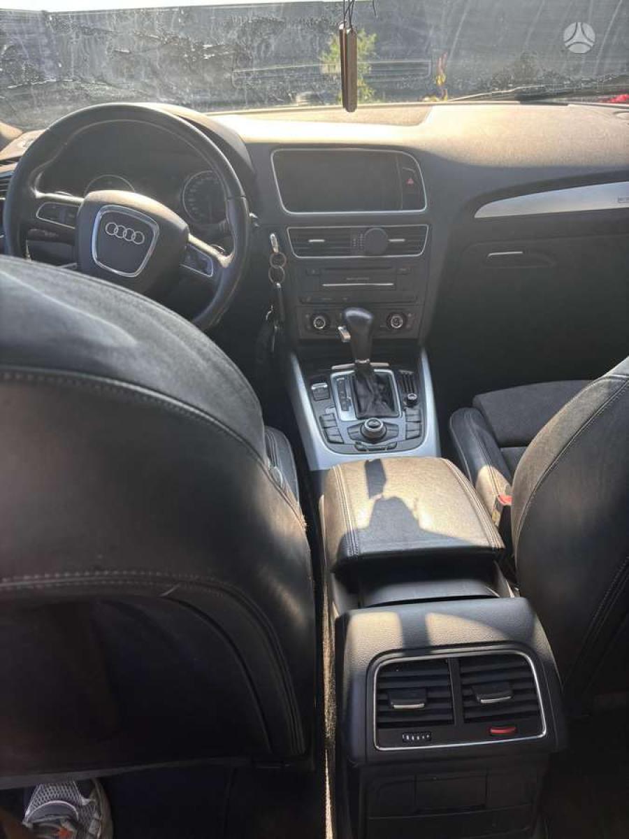 Melns Audi Q5 2009 Klaipėda, ar dzinēja tilpumu 1.97 L un nobraukumu 212 tūkst. km par 8000 €, foto 9 vietnē AUTOMOTO.COM.LV