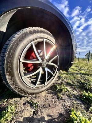 Melns Audi Q5 2009 Šauļi, ar dzinēja tilpumu 2.00 L un nobraukumu 281 tūkst. km par 7500 €, foto 10 vietnē AUTOMOTO.COM.LV